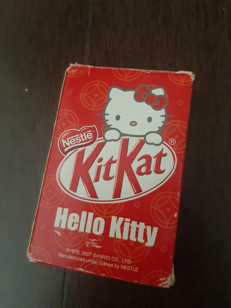 Hello Kitty kitkat 啤牌, 興趣及遊戲, 玩具 & 遊戲類 - Carousell