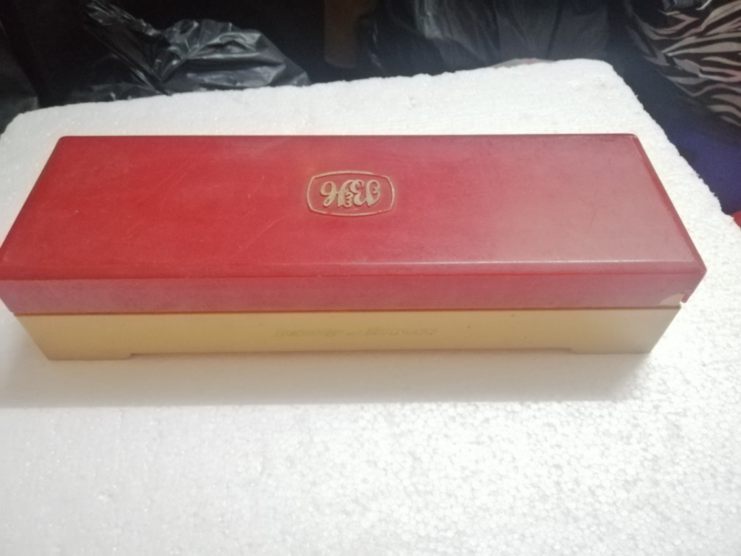 Kotak rokok benson & hedges, Hobbies & Toys, Collectibles & Memorabilia ...