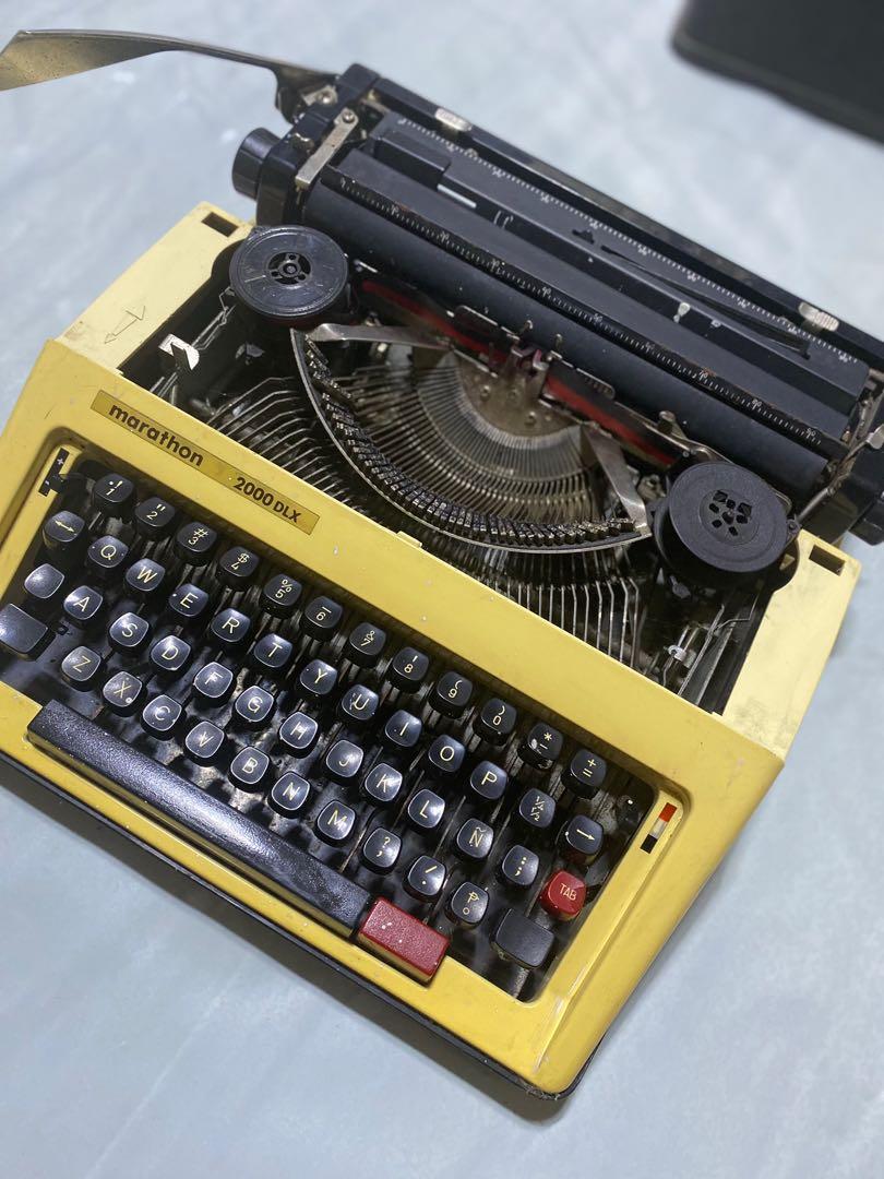 Marathon 2000 Deluxe Typewriter, Computers & Tech, Office & Business ...