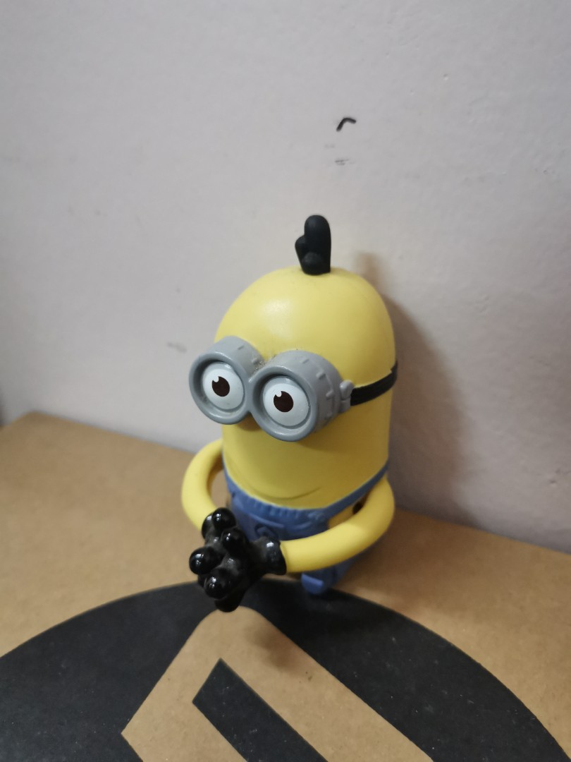 MINION CLAPPING (Made for McDonald's 2013) Universal Studios, Hobbies ...