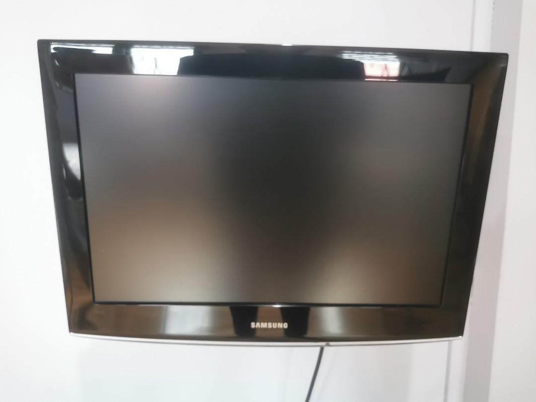 Samsung 22" TV, TV & Home Appliances, TV & Entertainment, TV on Carousell
