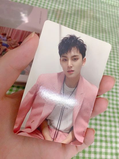Seventeen japan album fallin flower mingyu photocard, Hobbies & Toys ...