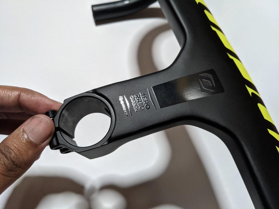 Syncros integrated carbon cockpit, Sports Equipment, Bicycles & Parts ...