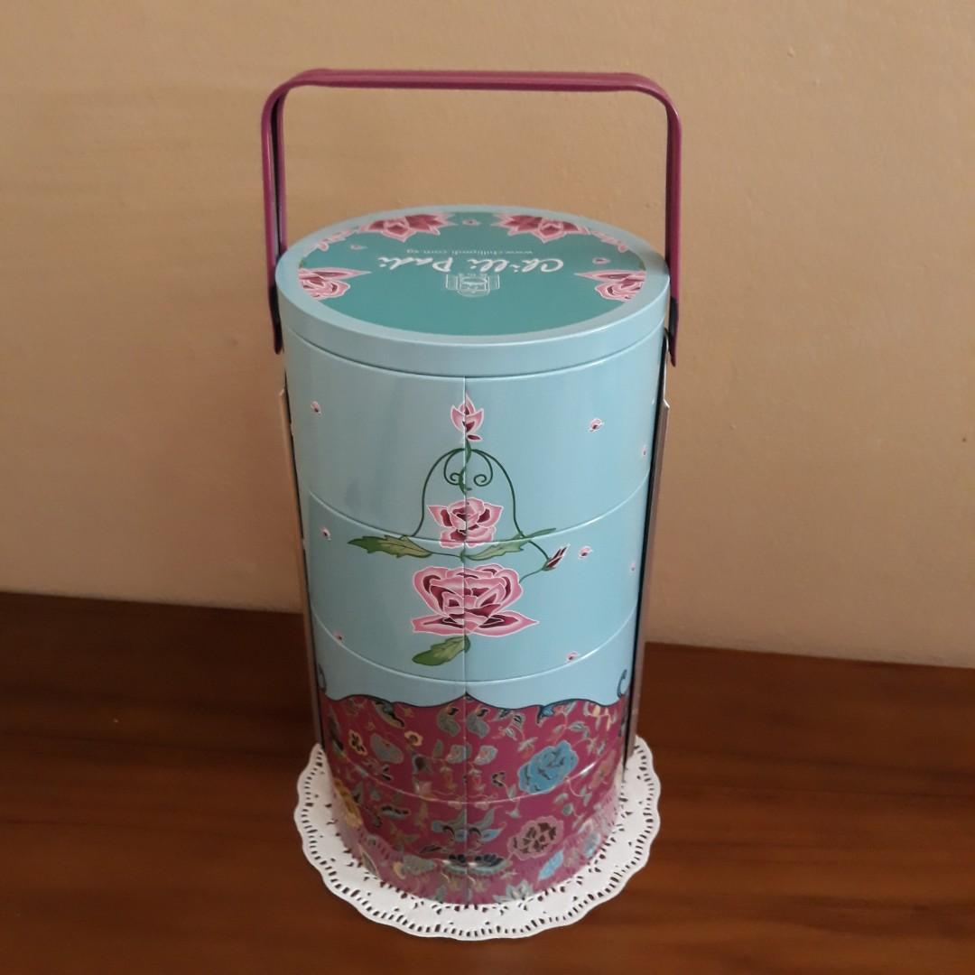 Tingkat with Peranakan design/ Food Container, Furniture & Home Living ...