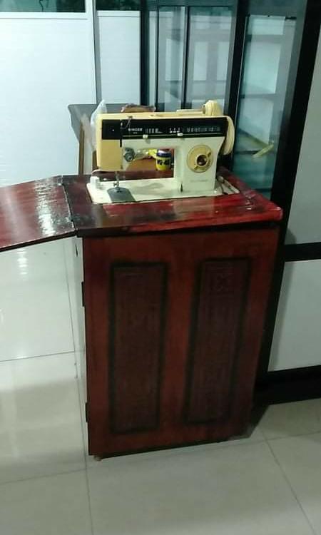 Vintage Singer Sewing Machine "Disc O Matic complete set. (Rush ...