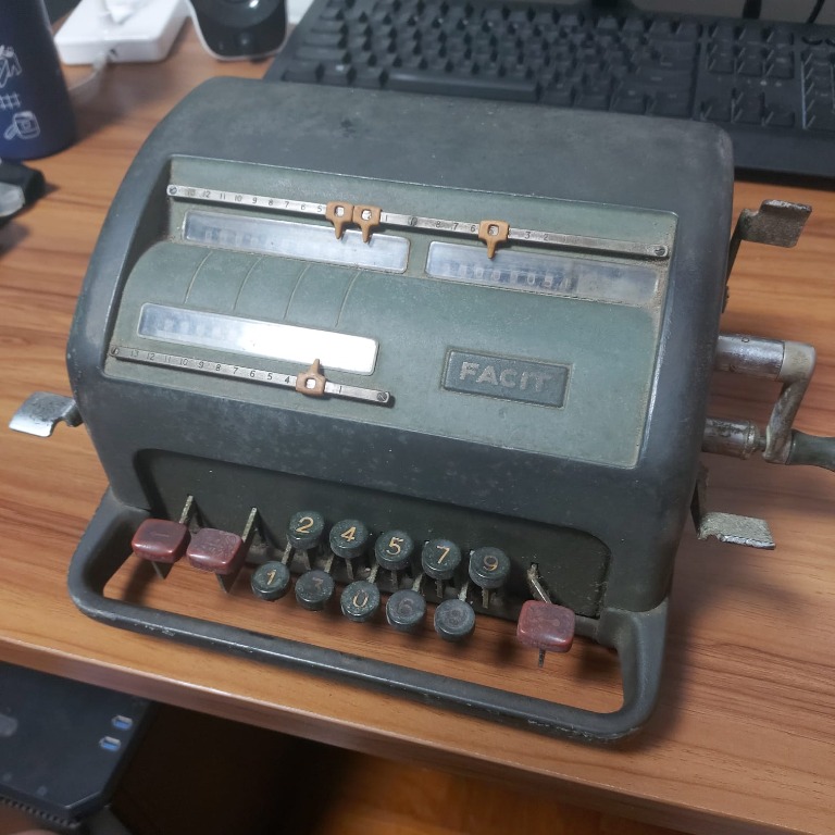 ANTIQUE MANUAL CALCULATOR MACHINE, Hobbies & Toys, Memorabilia ...