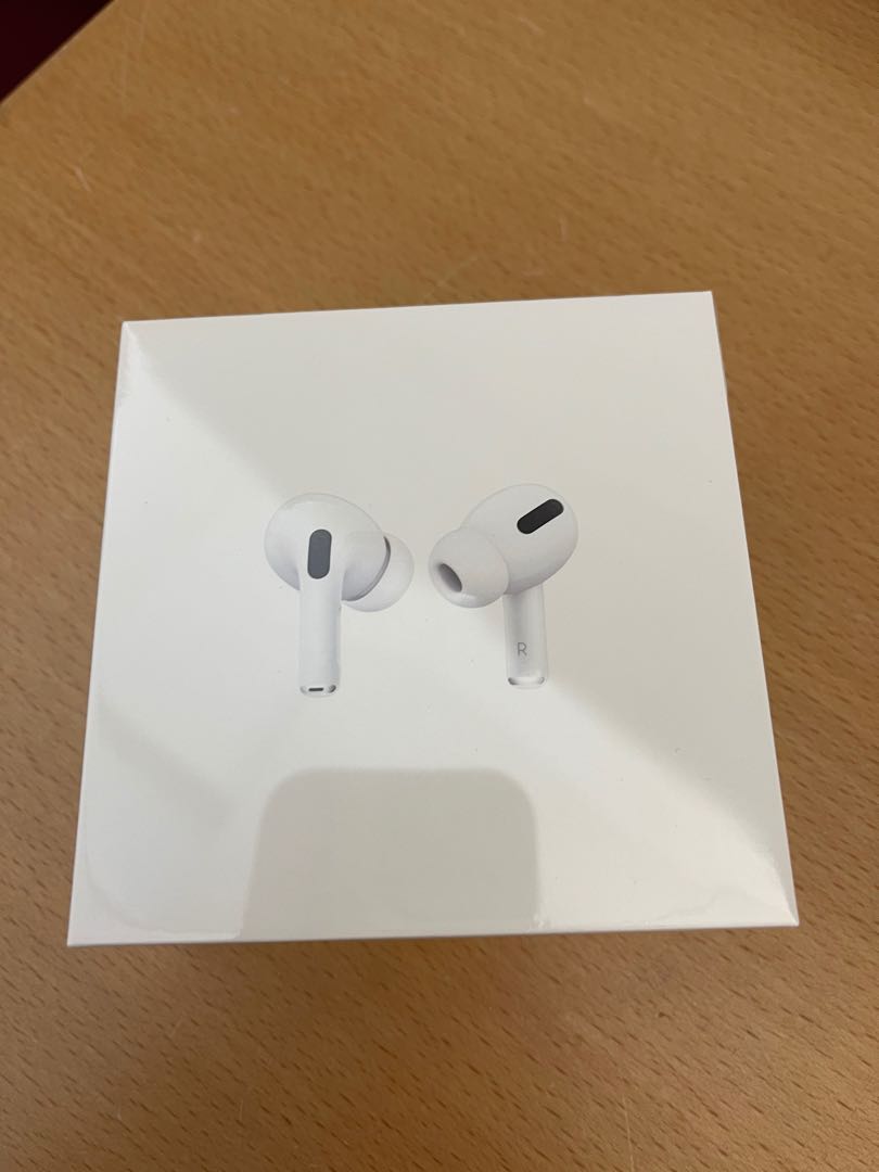 Apple AirPods Pro - local set from Apple Singapore, Audio, Earphones on ...