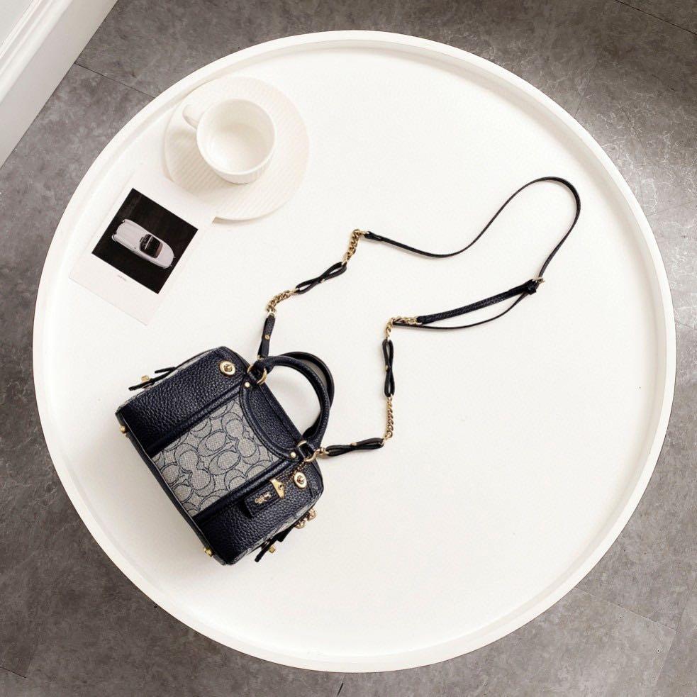 Coach Lark Bag In Signature Jacquard, Women's Fashion, Bags & Wallets ...