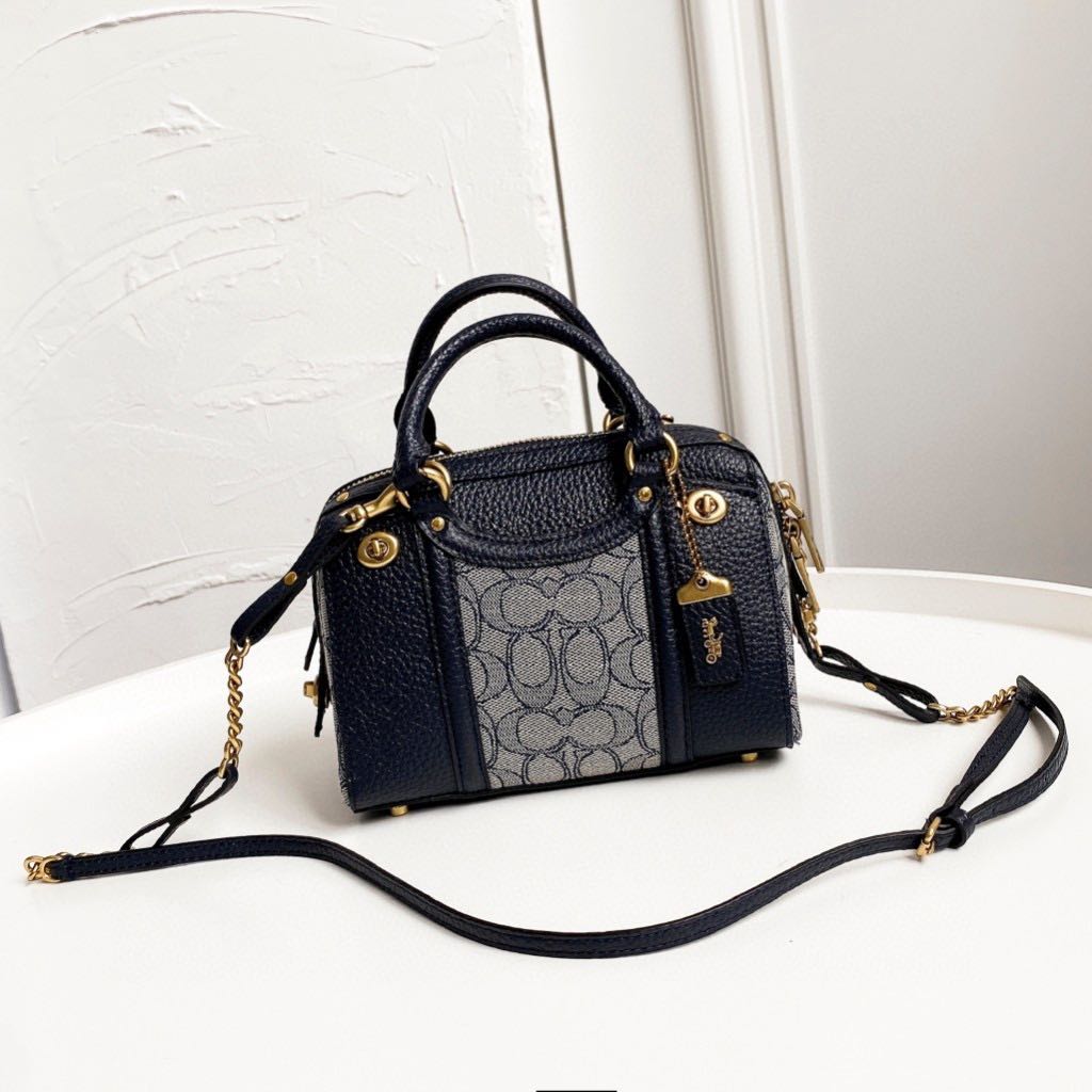 Coach Lark Bag In Signature Jacquard, Women's Fashion, Bags & Wallets ...