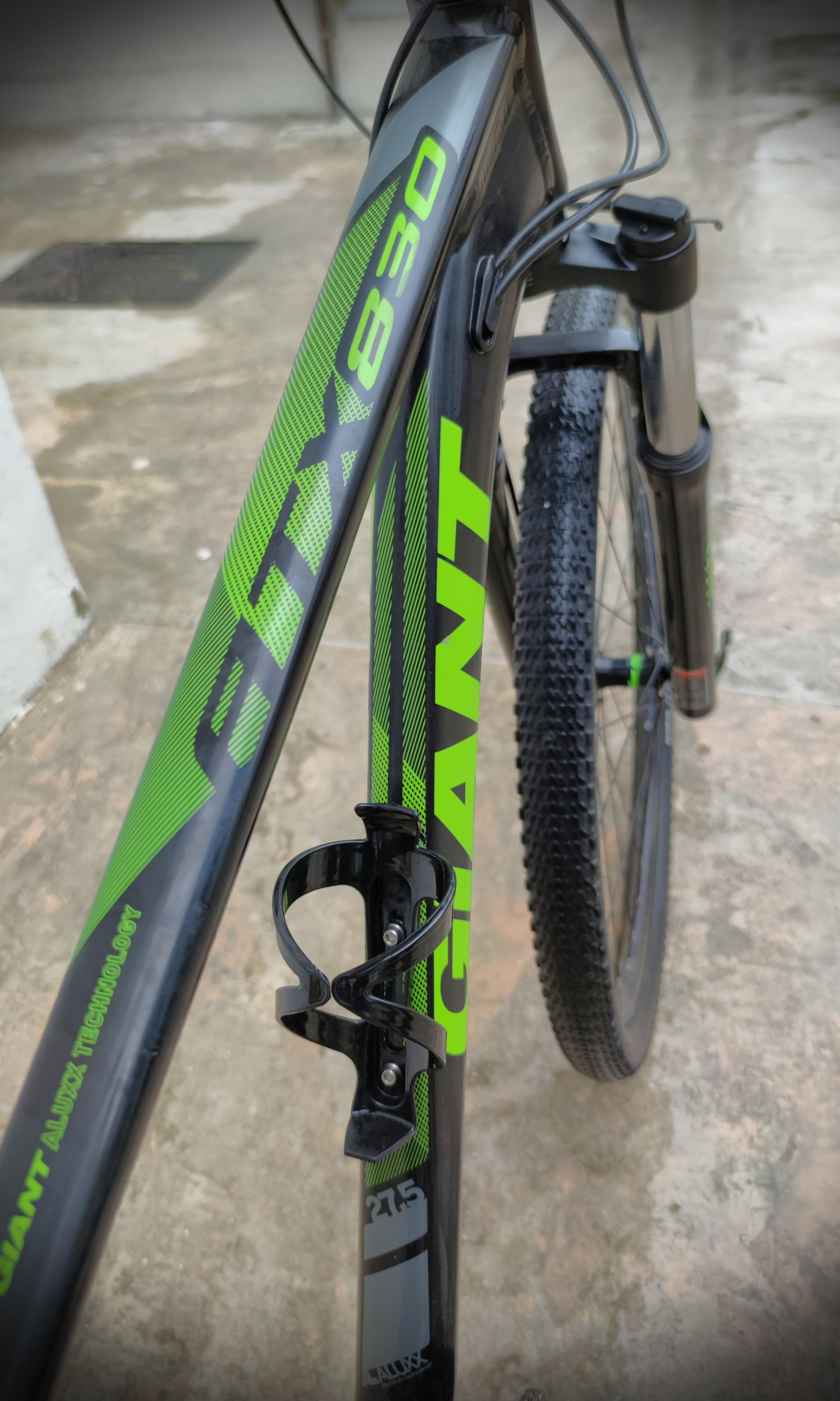 Giant ATX830 mountain bike, Sports Equipment, Bicycles & Parts ...