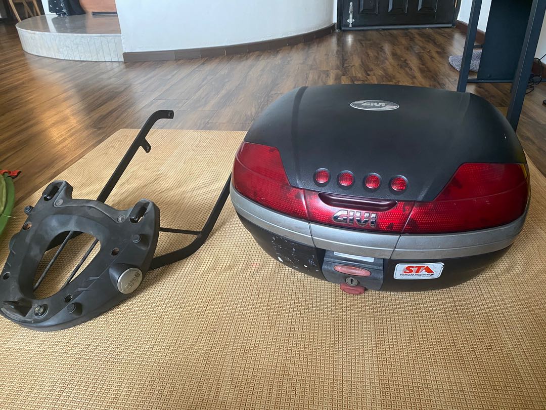 GIVI monokey 46 motorcycle box with baseplate and rack, Motorcycles ...