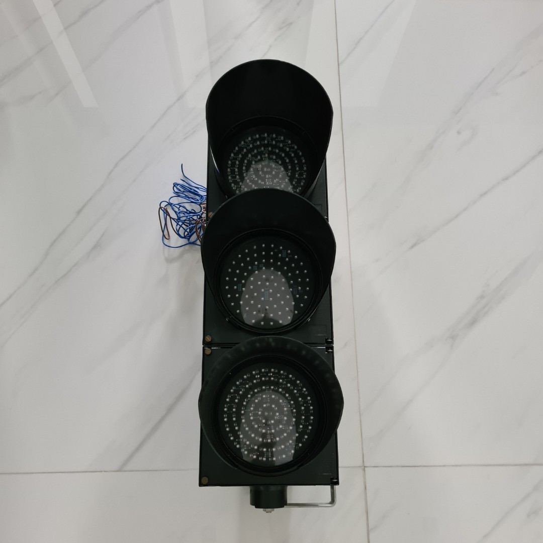 LED Traffic Light Real Life Size, Everything Else on Carousell