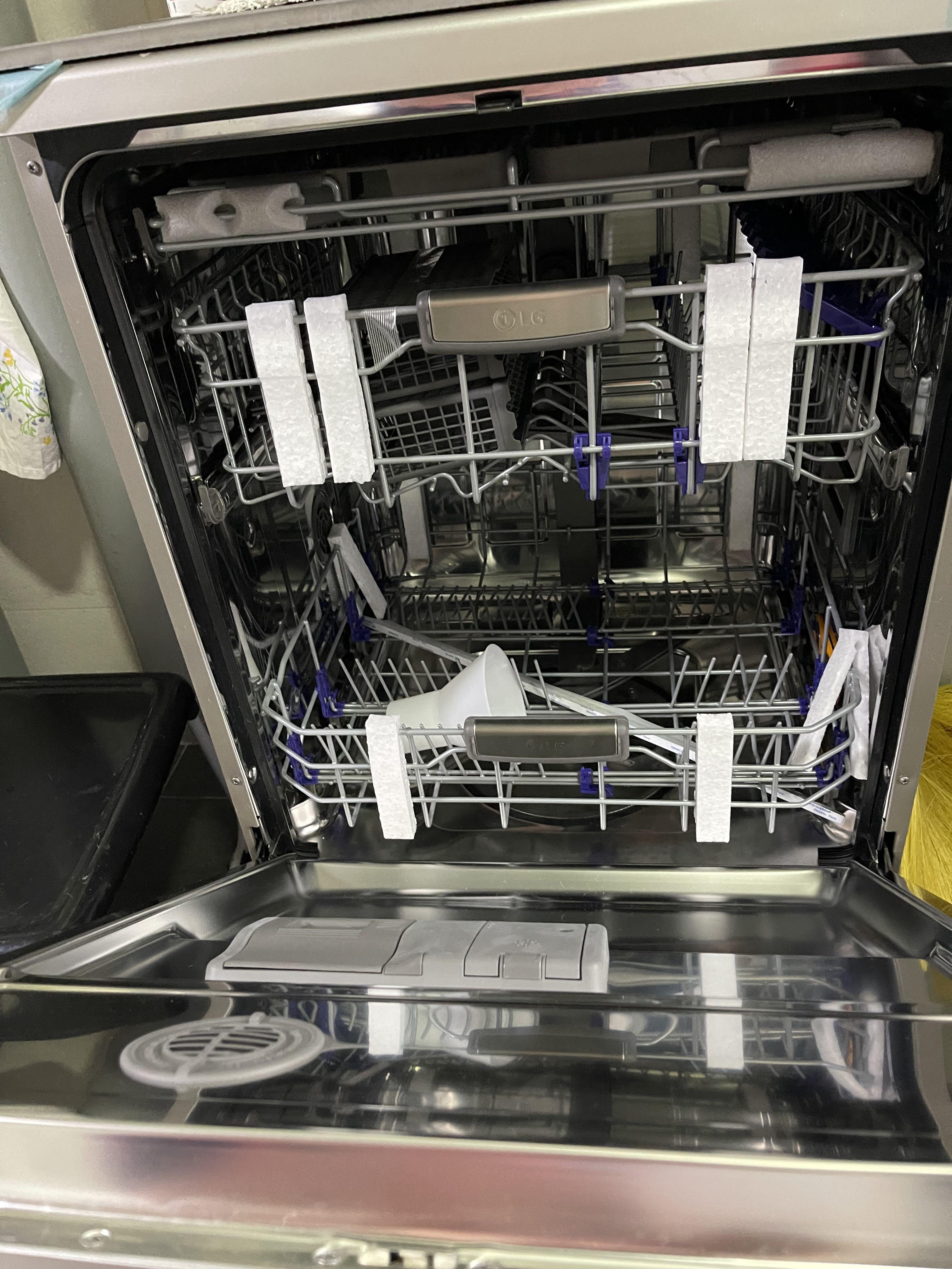 LG Dish Washer D1464CF, TV & Home Appliances, Kitchen Appliances ...