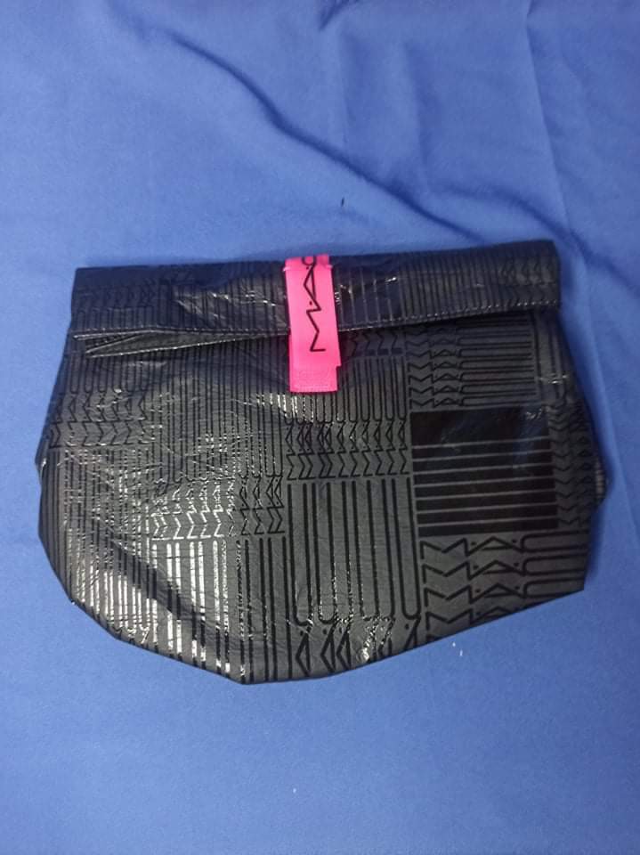 Mac Cosmetics Makeup Pouch, Women's Fashion, Bags & Wallets, Purses ...