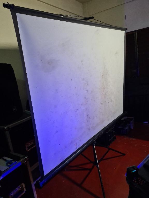 Projector Screen 6ft x 6ft, Computers & Tech, Parts & Accessories ...
