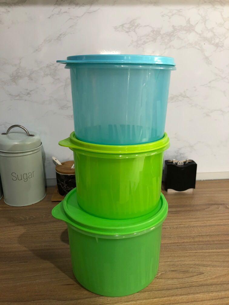 Tupperware Round Container, Furniture & Home Living, Kitchenware ...