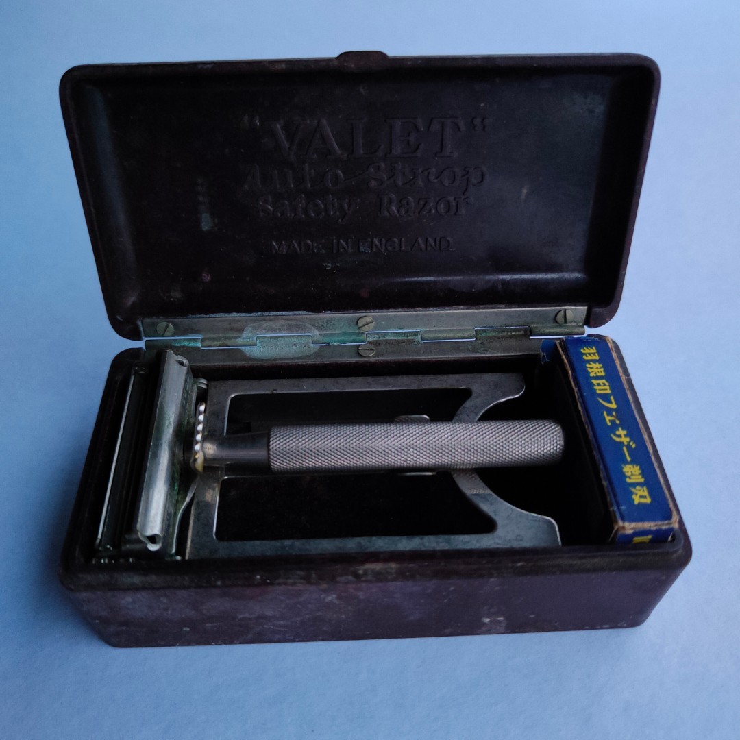 Vintage Valet Auto Strop Safety Razor, Hobbies & Toys, Memorabilia ...