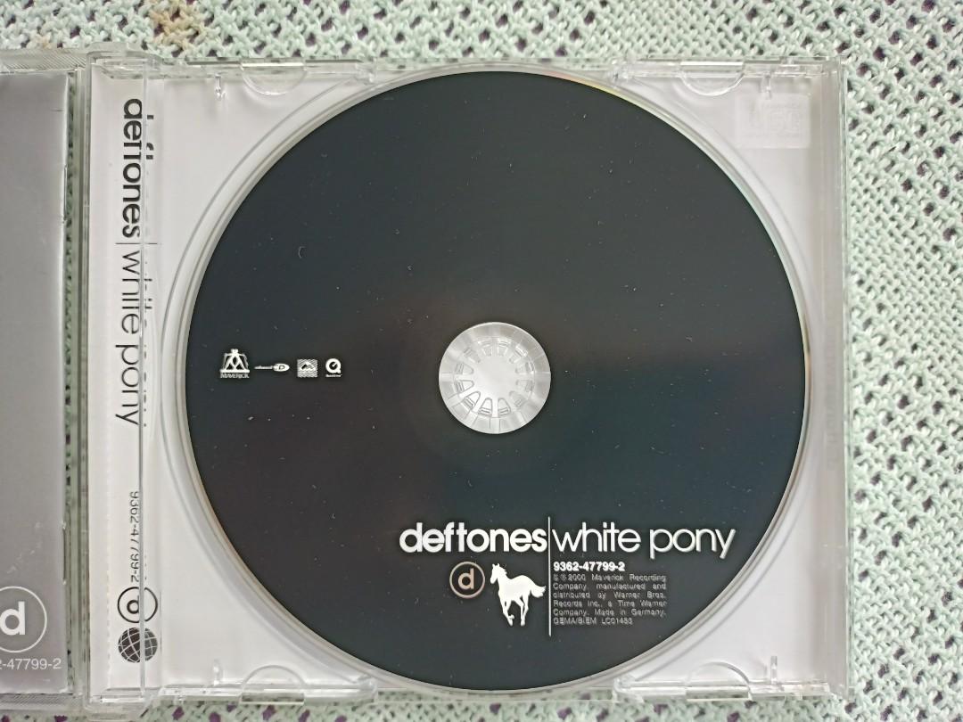 CD Deftones : white pony 🐎, Hobbies & Toys, Music & Media, CDs & DVDs ...