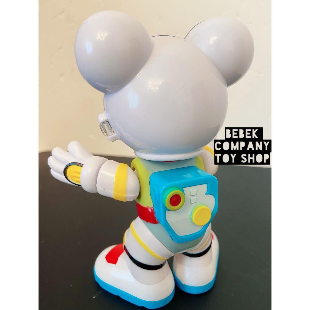 全新Disney Mickey mouse astronaut 迪士尼 太空人 米老鼠 米奇 玩偶 玩具, 興趣及遊戲, 玩具與遊戲在旋轉拍賣