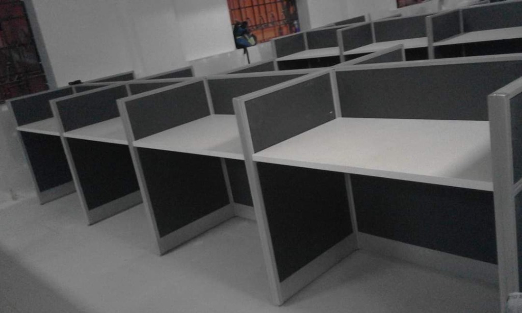 Fish bone type custom cubicle partition | PARTITION | TABLES AND CHAIRS ...