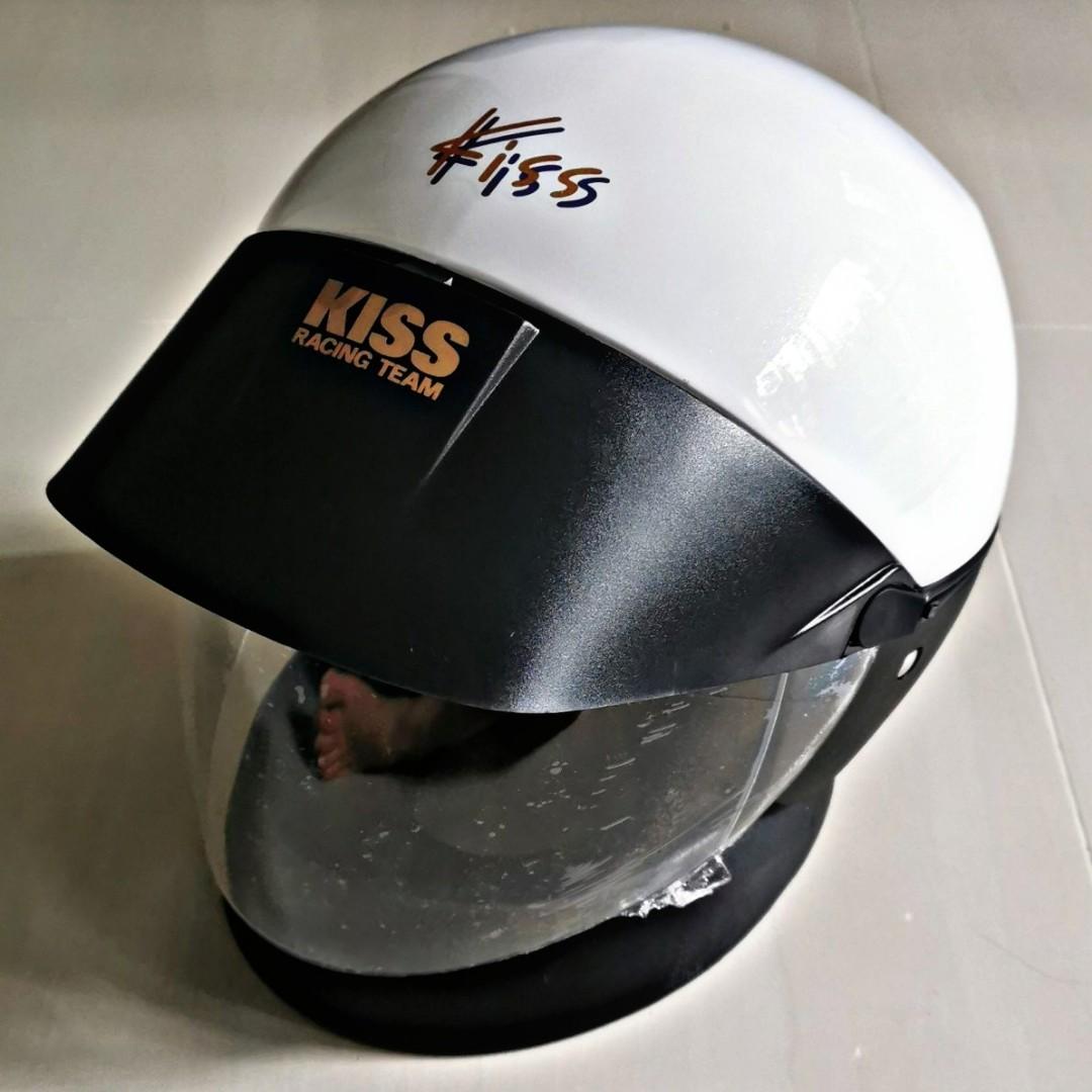 Kiss Helmet, Motorcycles, Motorcycle Accessories on Carousell