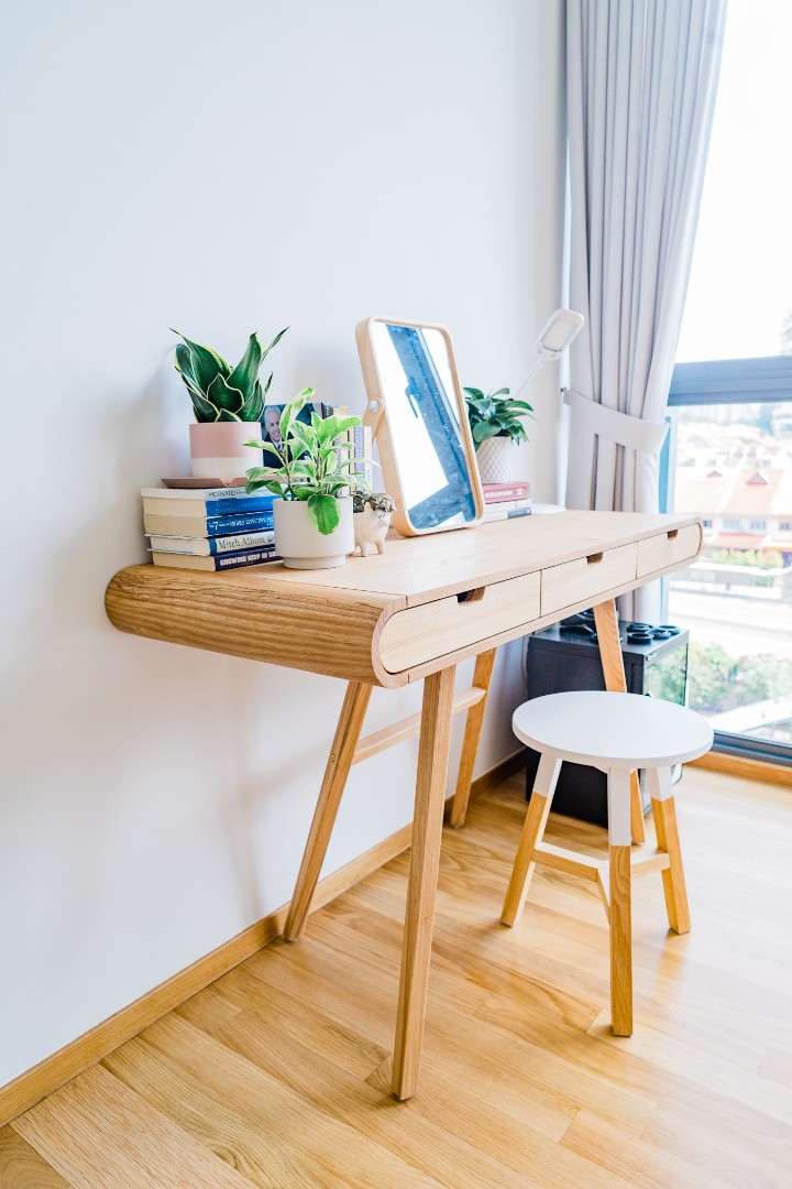 Minimalist Study Desk, Furniture & Home Living, Furniture, Tables ...