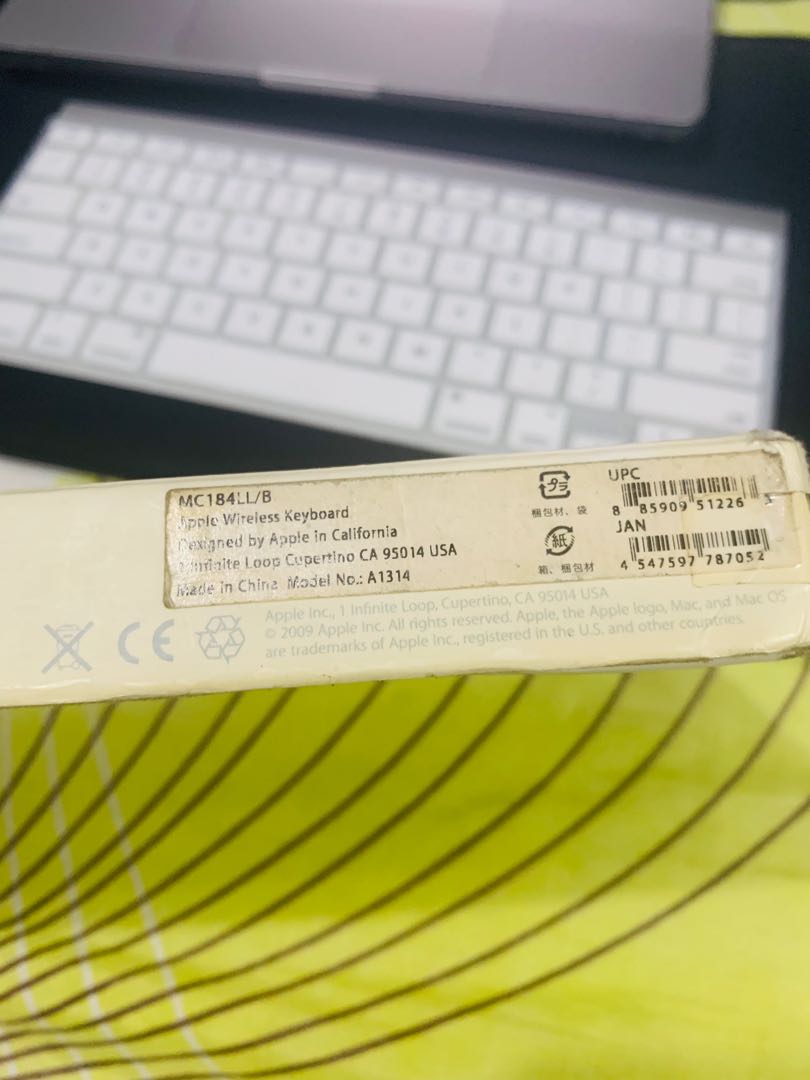 Original APPLE MAGIC KEYBOARD GEN 1, Computers & Tech, Parts ...