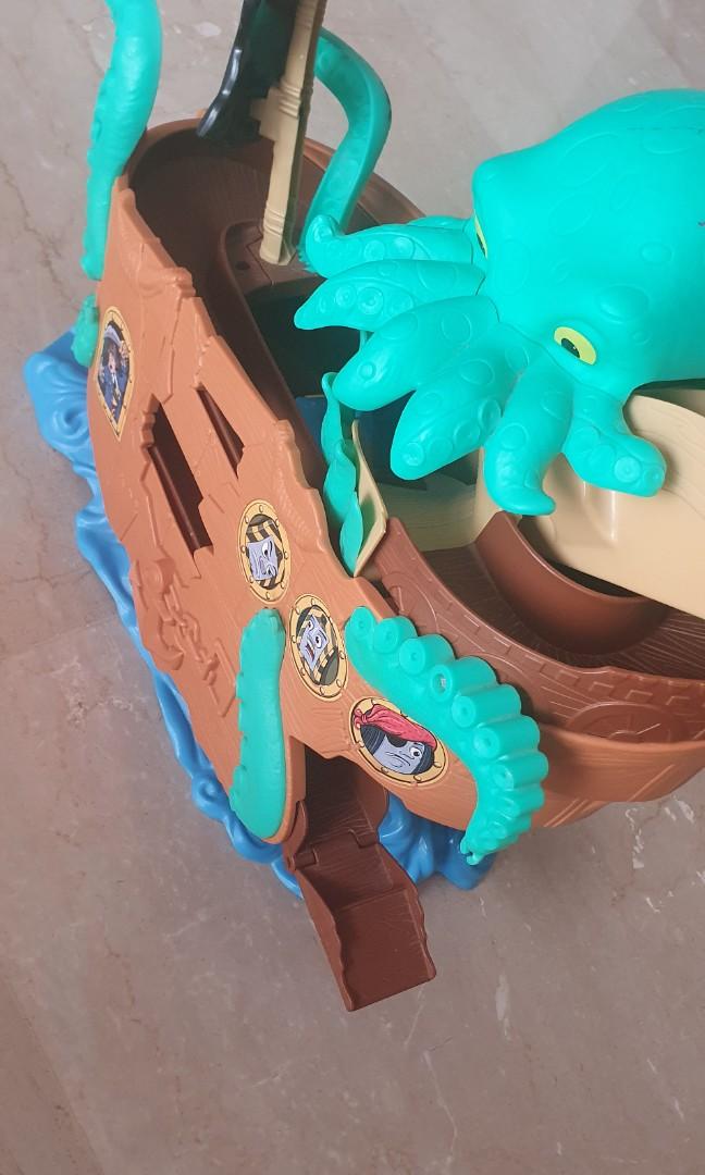 Pirate ship.. car track, Hobbies & Toys, Toys & Games on Carousell