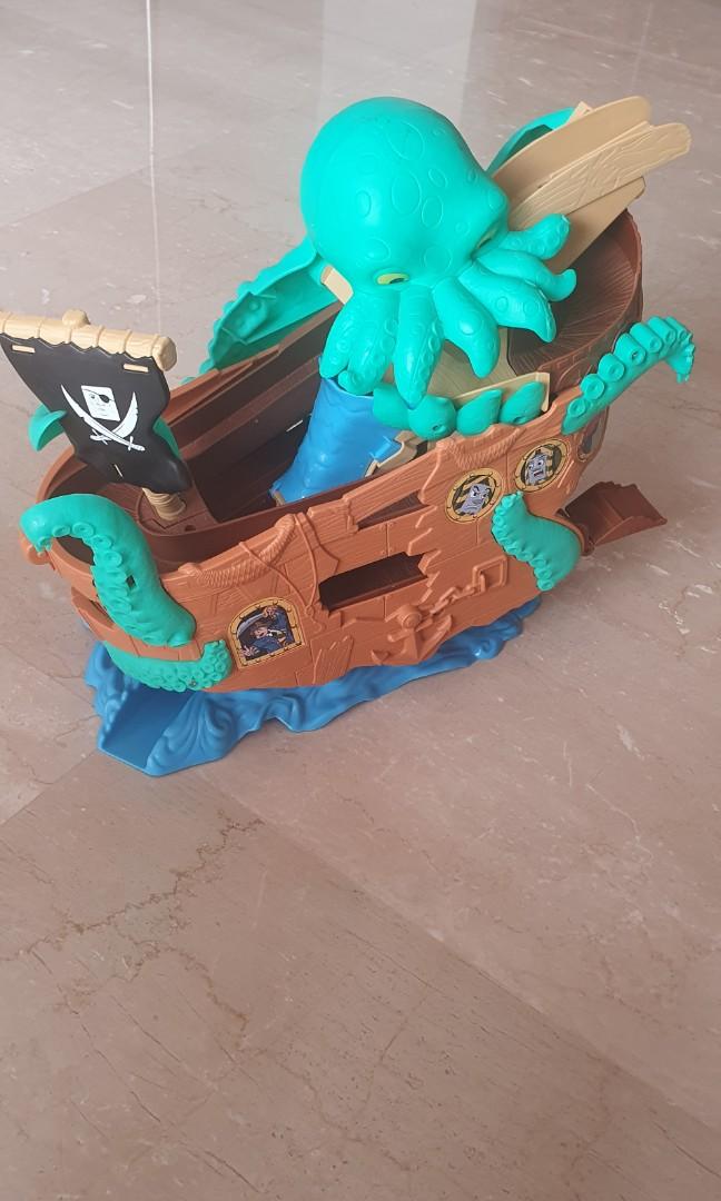 Pirate ship.. car track, Hobbies & Toys, Toys & Games on Carousell