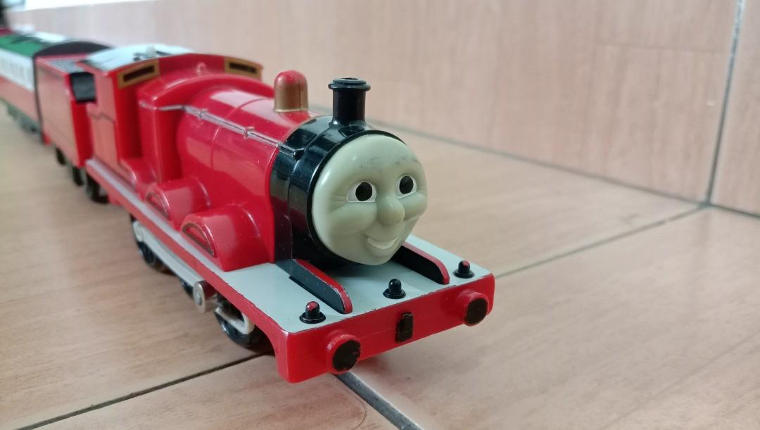 Plarail 2nd generation Talking James from Thomas and friends, Hobbies ...