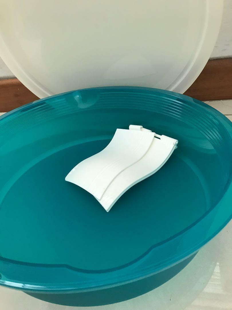 Tupperware Container with divider , Furniture & Home Living ...