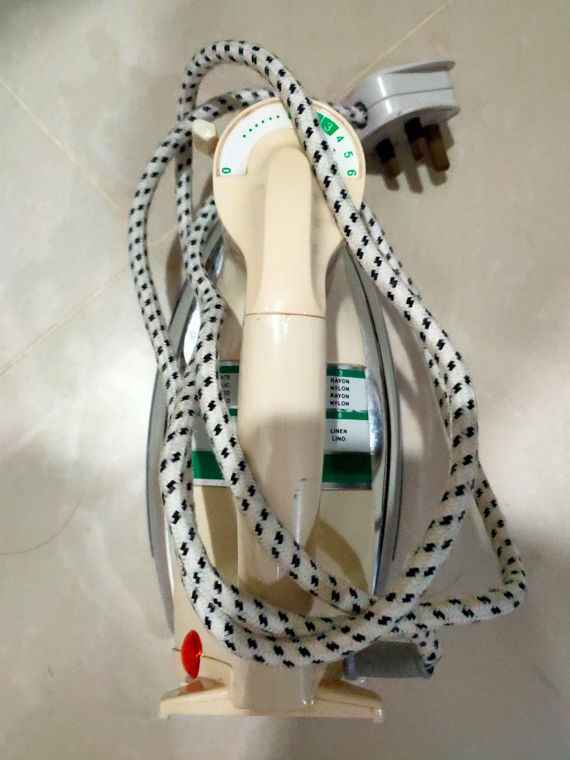 Khind iron, TV & Home Appliances, Irons & Steamers on Carousell