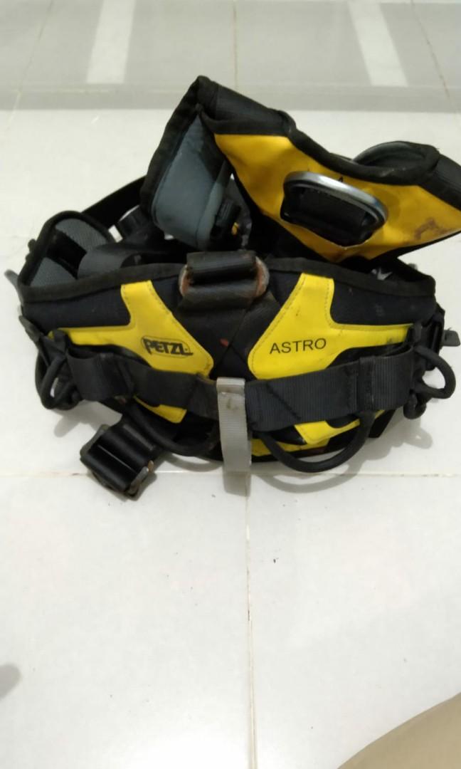 PETZL Astro Harness size 1, Sports Equipment, Other Sports Equipment ...