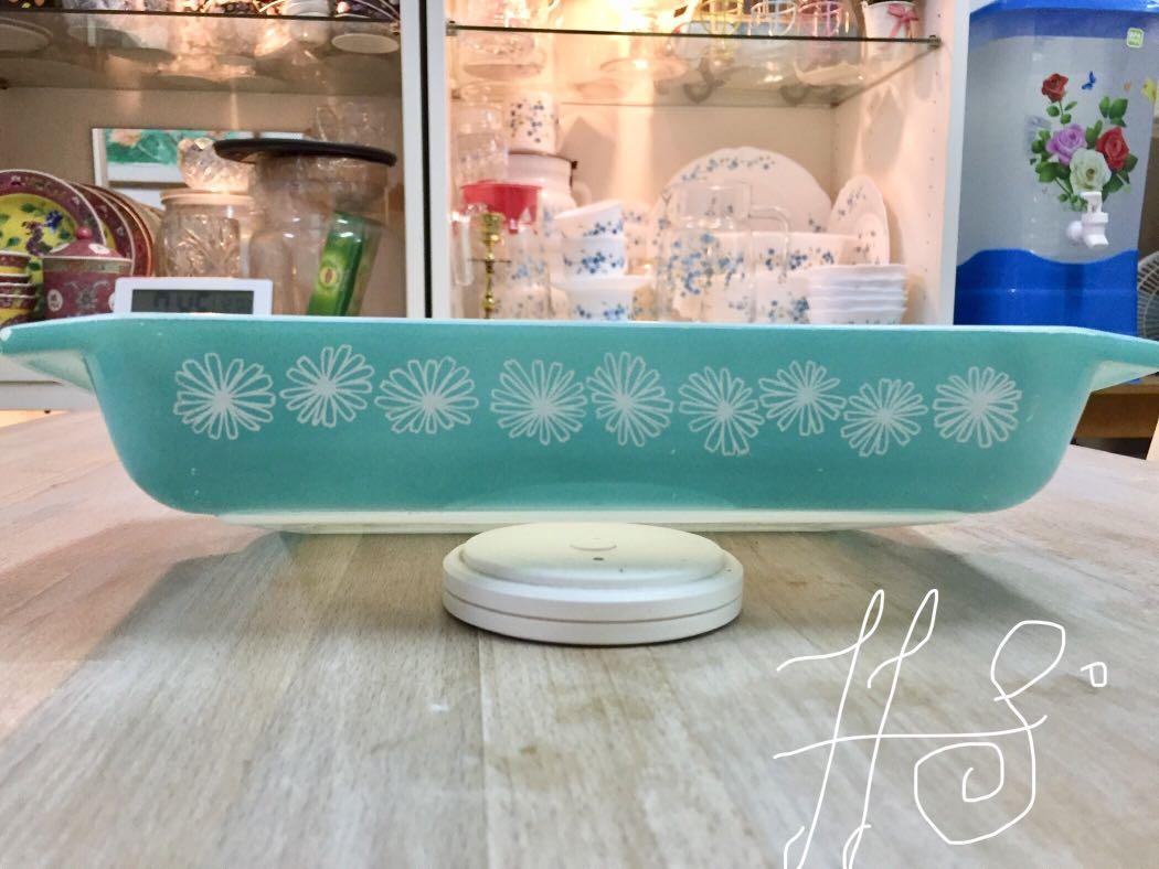 pyrex blue daisy, Furniture & Home Living, Home Decor, Vases ...