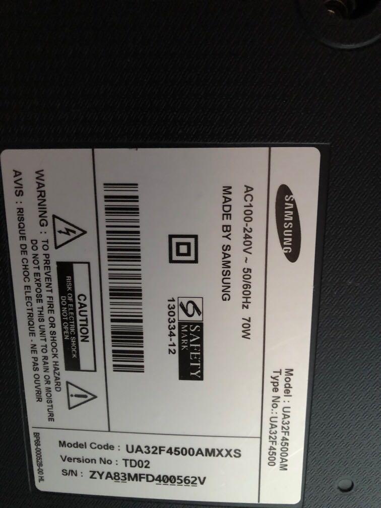 Samsung 32 screen issue, TV & Home Appliances, TV & Entertainment, TV ...