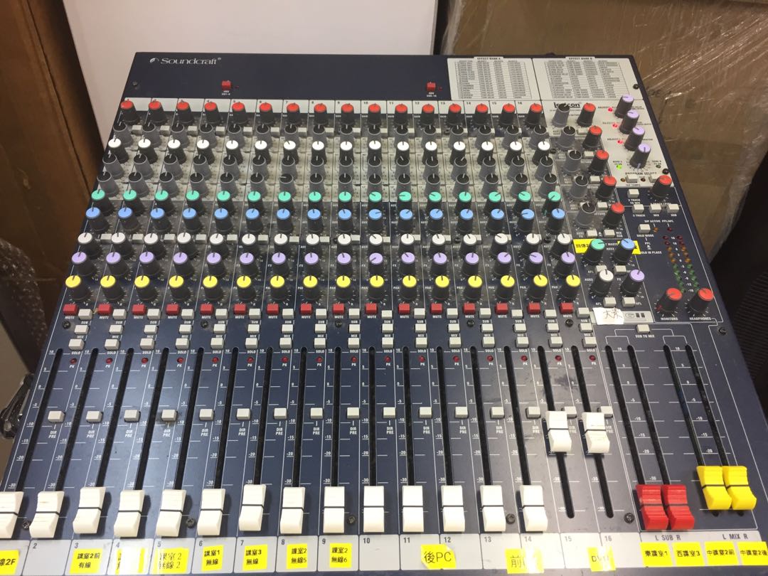 Soundcraft FX16II mixing console 混音器 Mixer, 音響器材, 可攜式音響設備 - Carousell