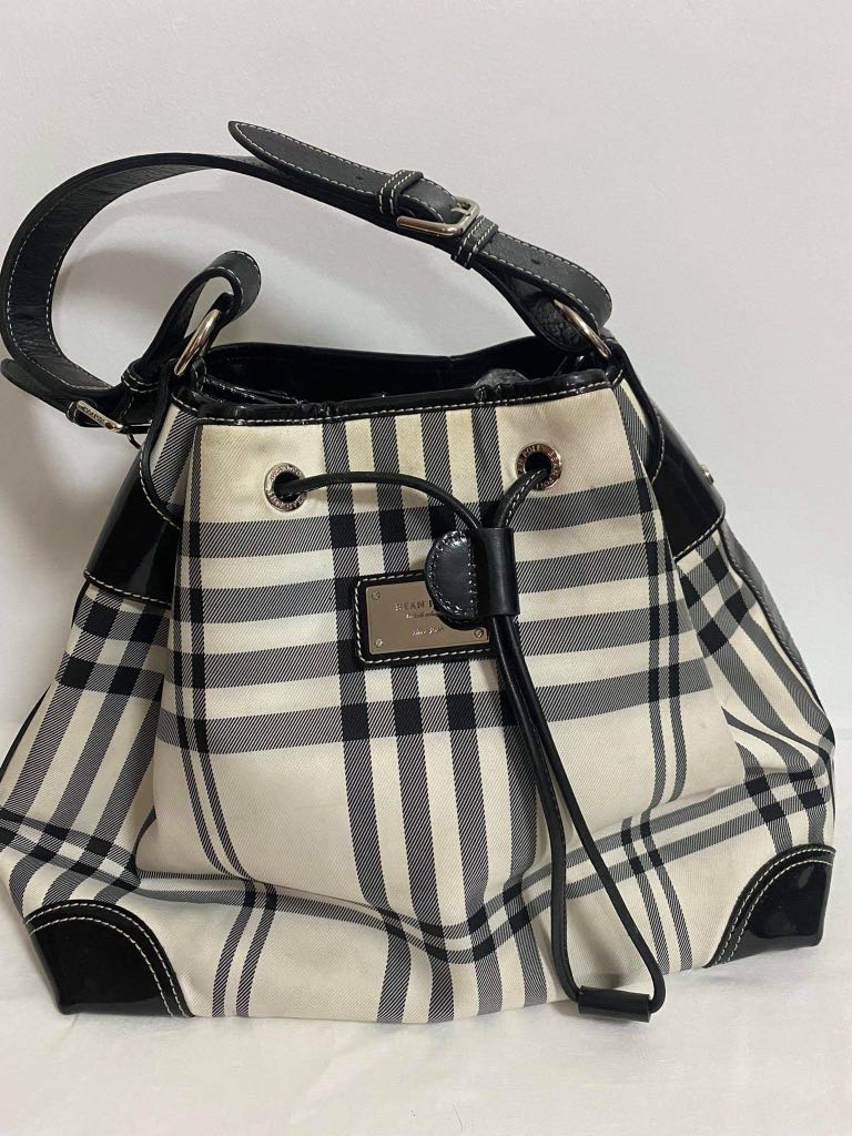 Bean Pole , Luxury, Bags & Wallets on Carousell