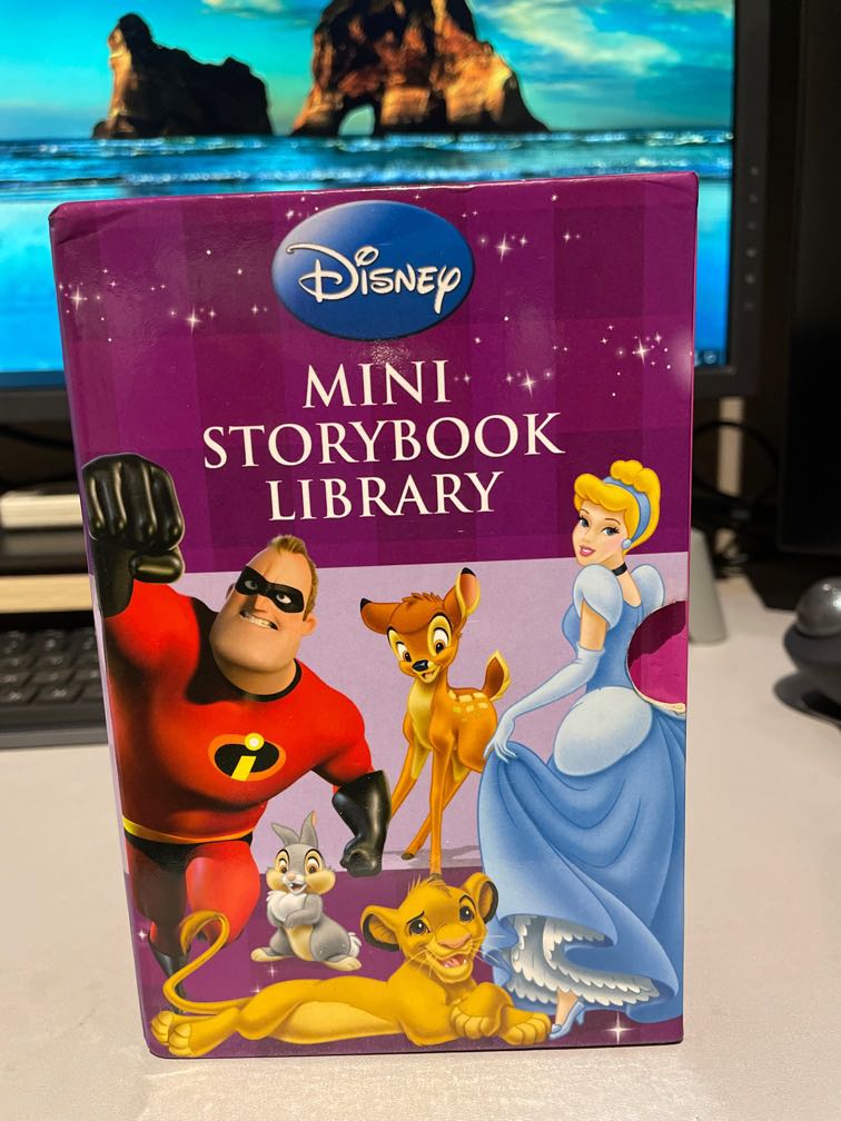 Disney Mini Storybook Library 12 books, 興趣及遊戲, 書本 & 文具, 小說 & 故事書 ...