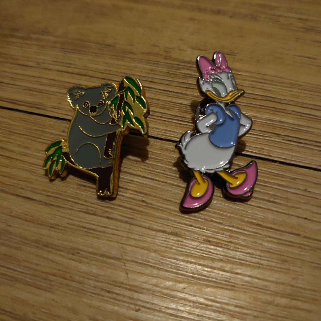 Enamel Pins (Koala & Daisy Duck), Hobbies & Toys, Memorabilia ...