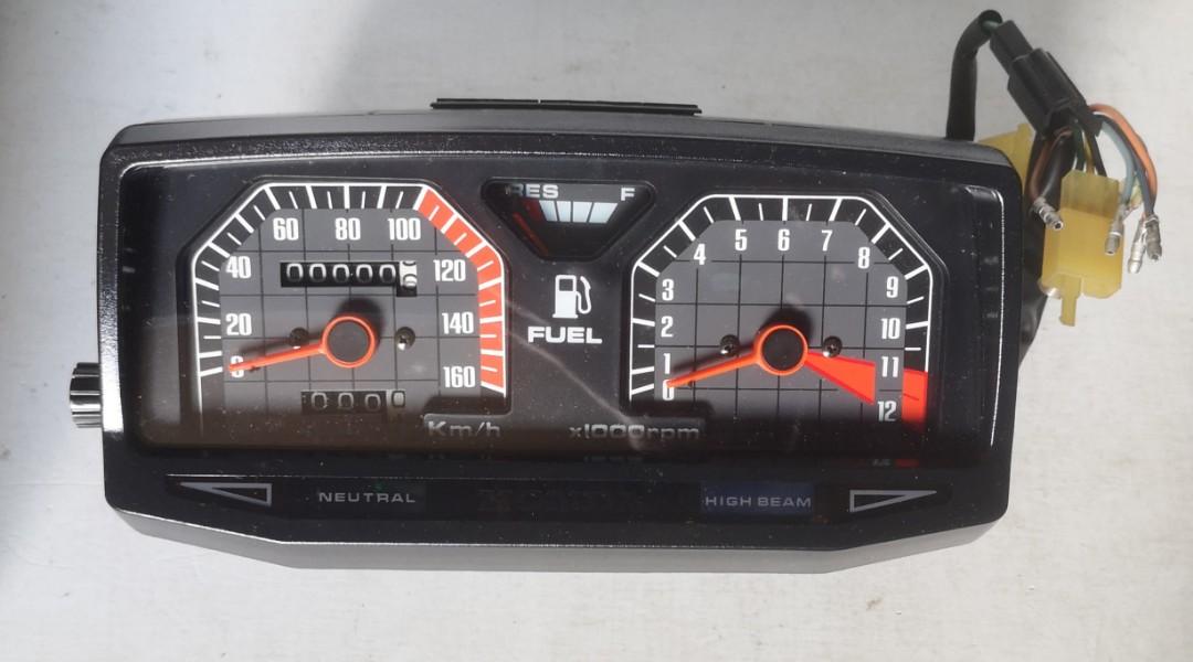 Honda GL145 Original Tachometer RPM Speedometer KMH Assy, Motorcycles, Motorcycle Accessories on ...