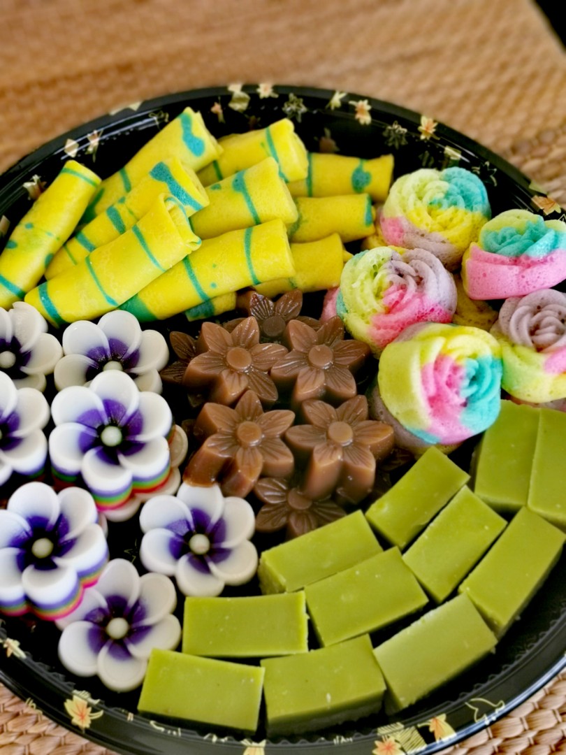 KUIH PLATTER / MALAY KUIH PLATTER, Food & Drinks, Homemade Bakes on ...