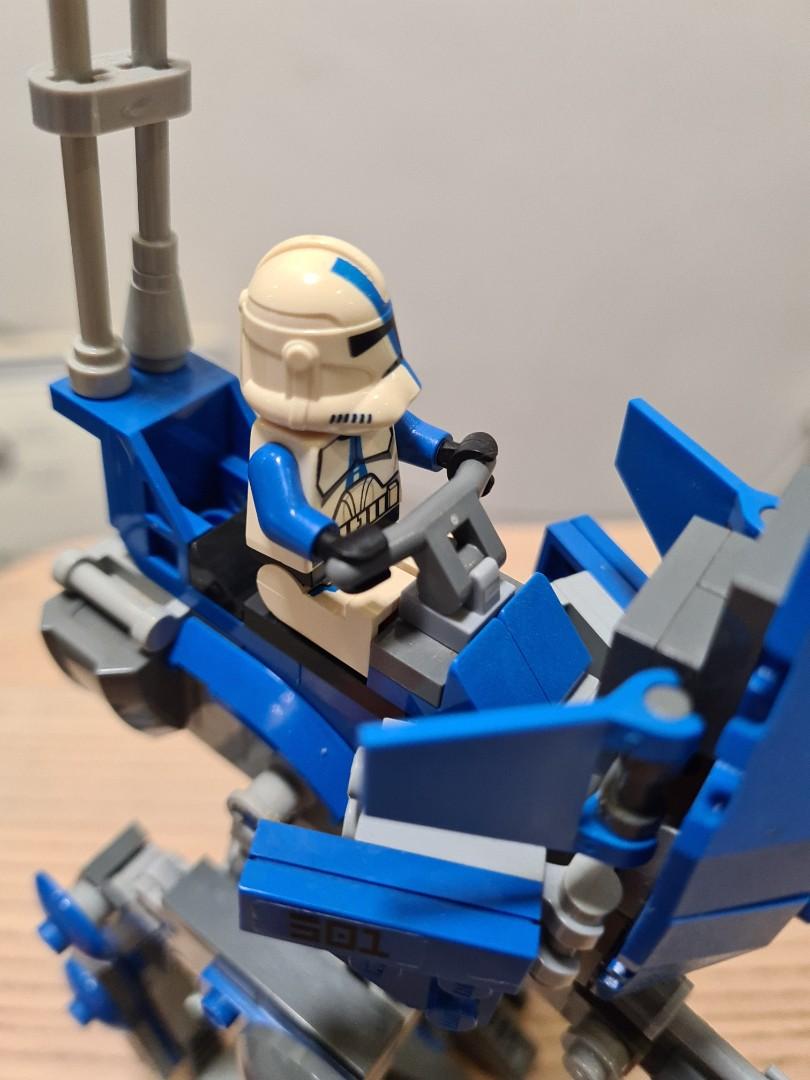 LEGO STAR WARS 501 Clone Trooper Minifig & Walker, Hobbies & Toys, Toys ...