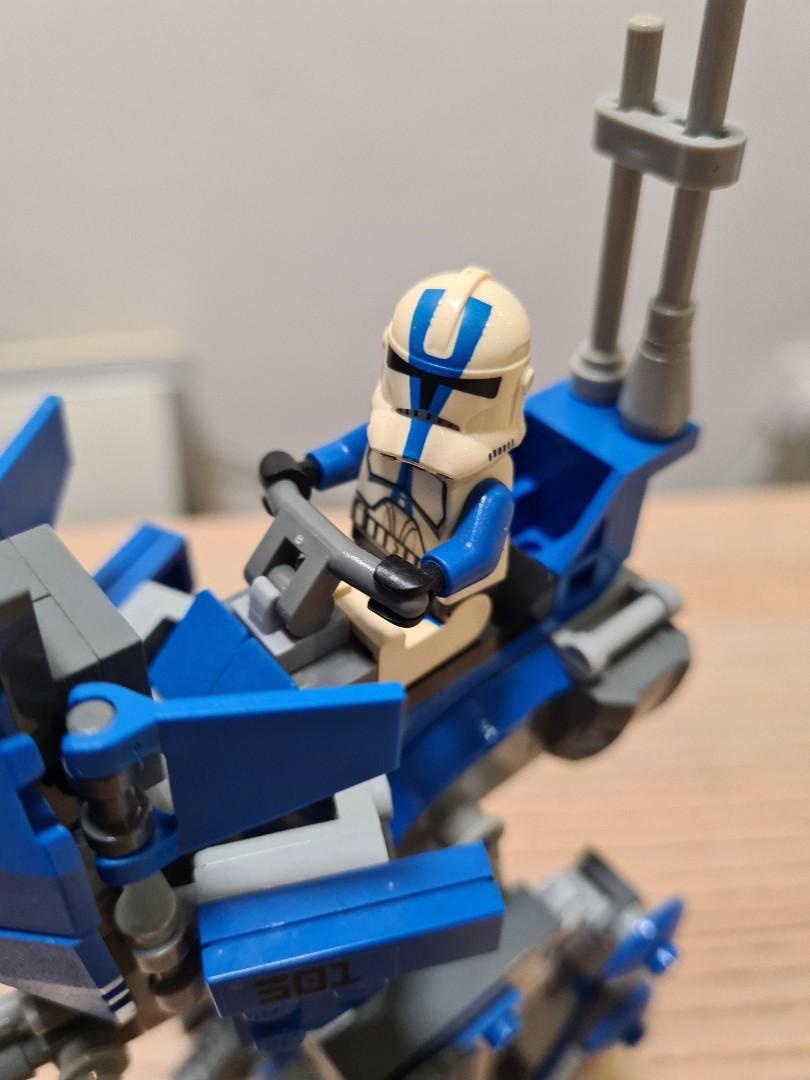 LEGO STAR WARS 501 Clone Trooper Minifig & Walker, Hobbies & Toys, Toys ...