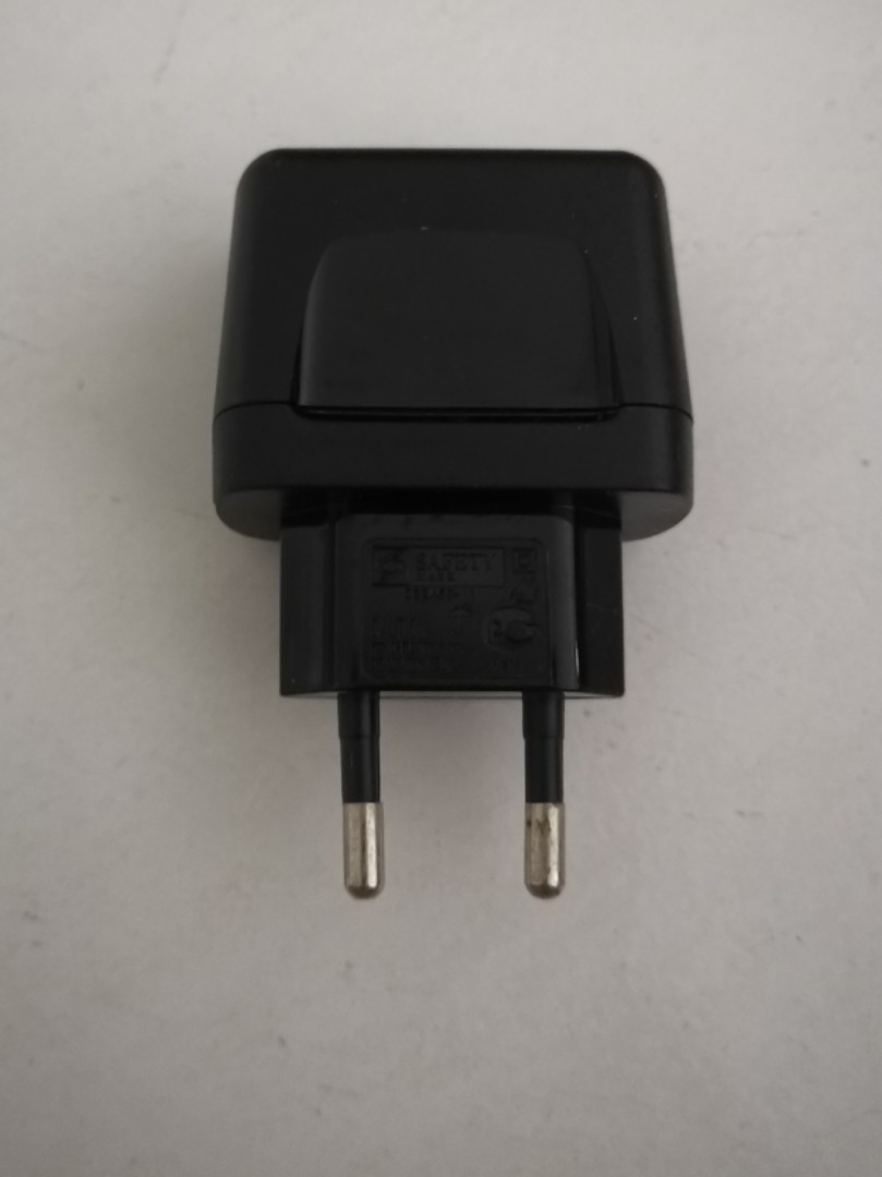 Motorola 2 pin usb adapter, Mobile Phones & Gadgets, Mobile & Gadget ...