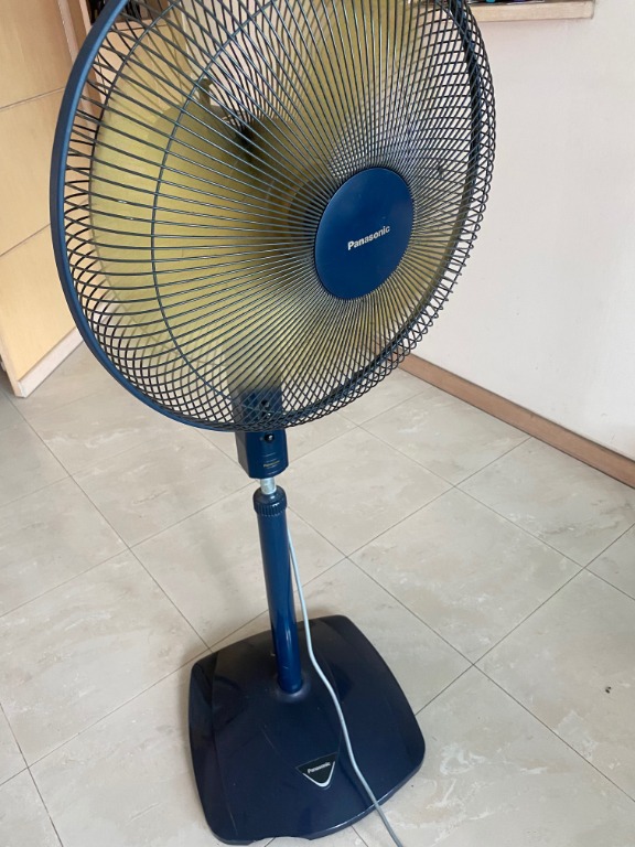 Panasonic Electric Fan F-407YS, Furniture & Home Living, Lighting ...