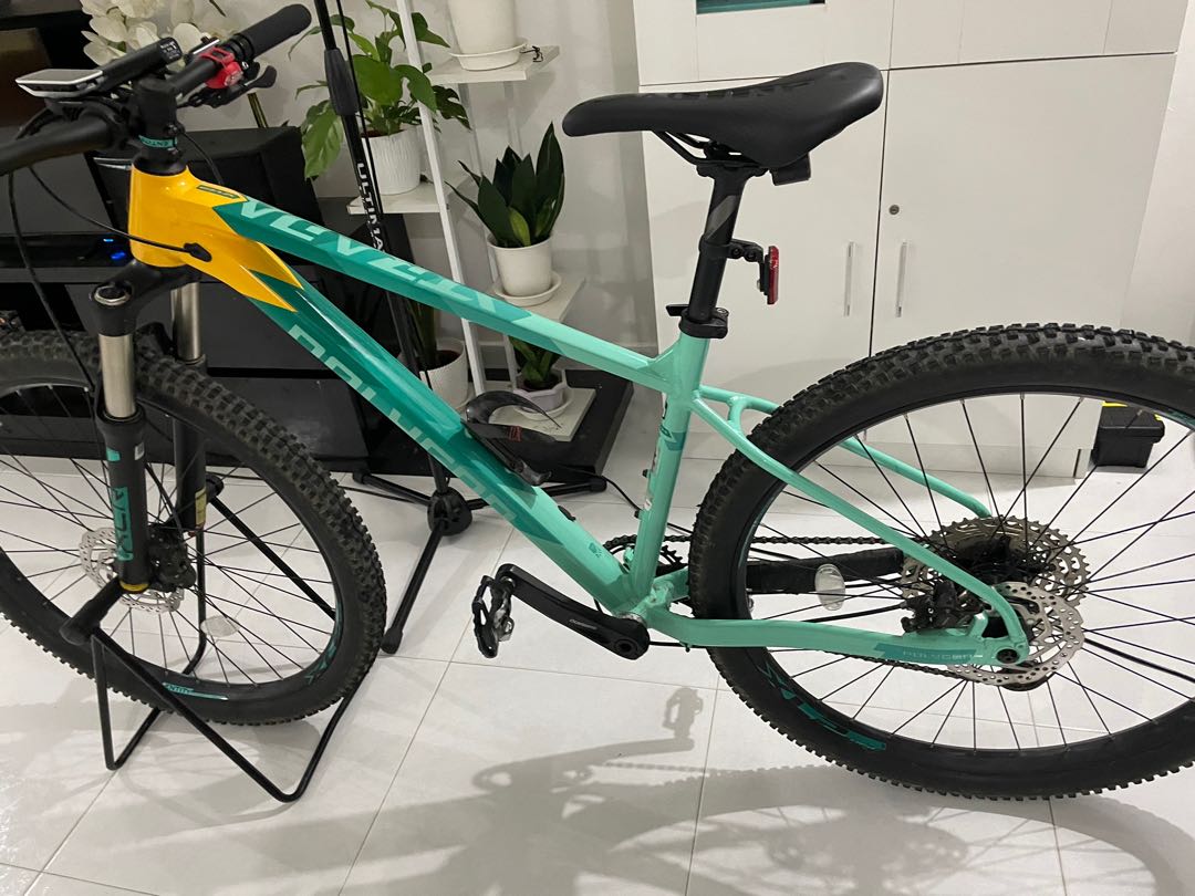 Polygon Xtrada 7 Mountain Bike Medium 27.5", Sports Equipment, Bicycles & Parts, Bicycles on ...