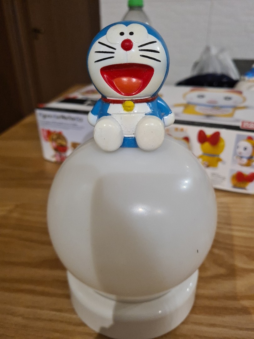 Doraemon lamp, Hobbies & Toys, Toys & Games on Carousell