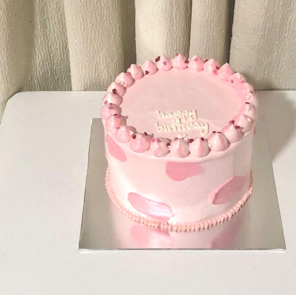 (PINK) Korean minimalistic bento cakes *HALAL*, Food & Drinks, Homemade ...