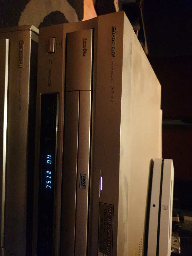 Pioneer dvl-919 laserdisc player, Audio, Other Audio Equipment on Carousell