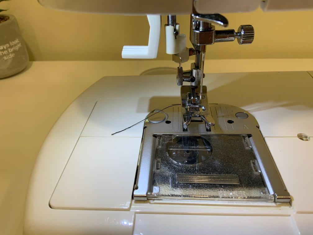 Singer Inspiration 4210 Sewing Machine, TV & Home Appliances, Other ...